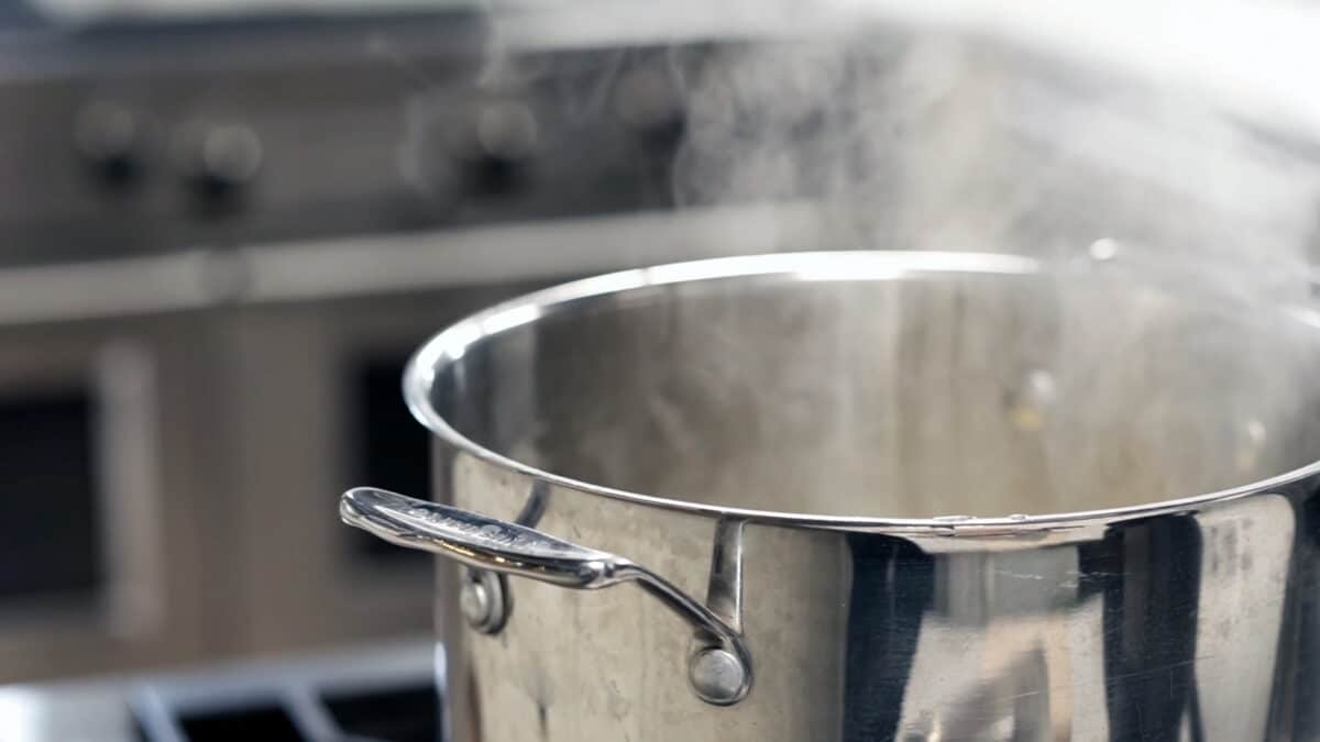 Boiling Water Noticed in the Face of E. coli Contamination | Food ...