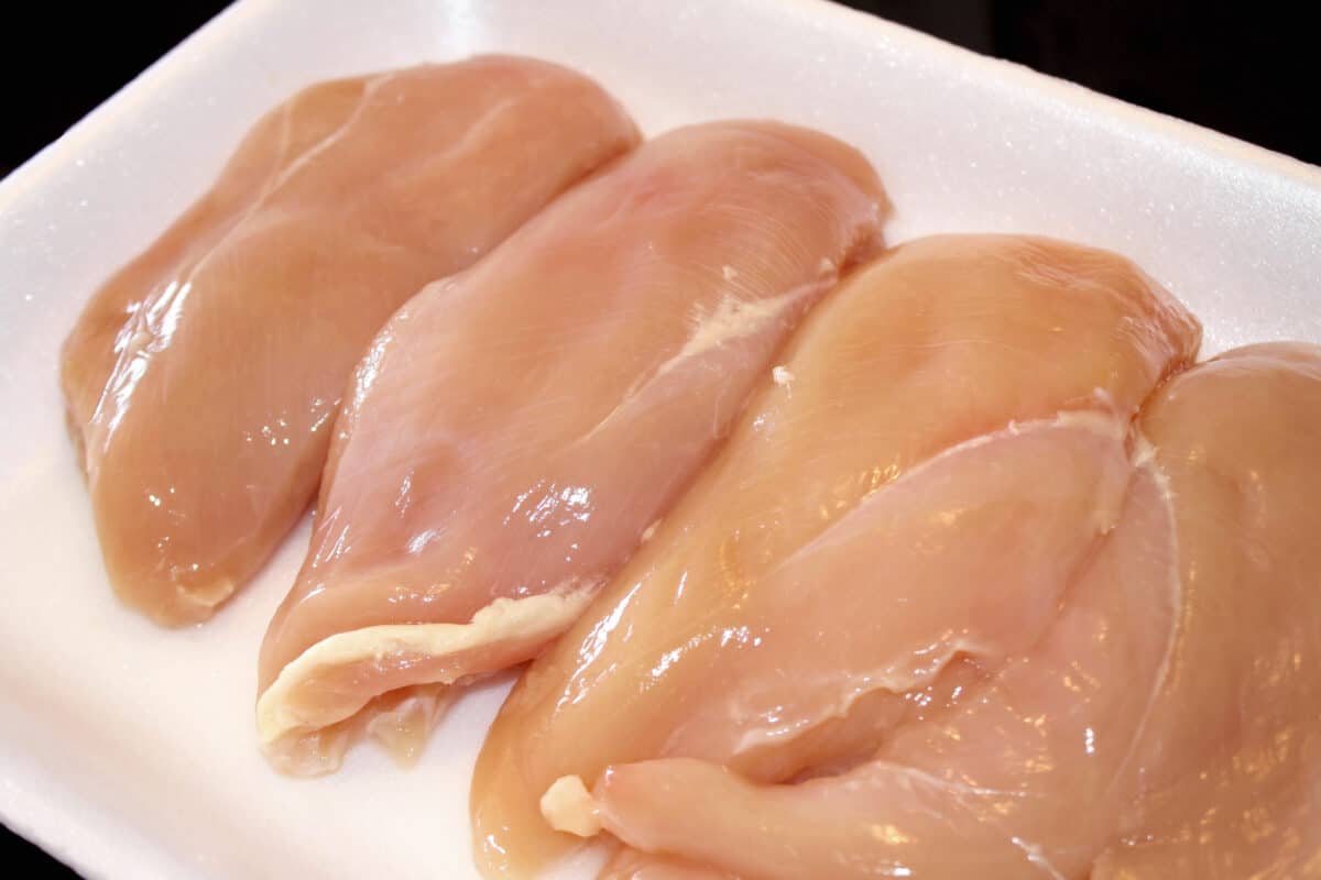 Poultry and Salmonella: Why is Chicken so Often Associated with ...